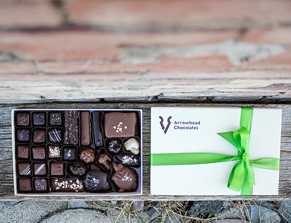 Deluxe Arrowhead Assortment – Arrowhead Chocolates